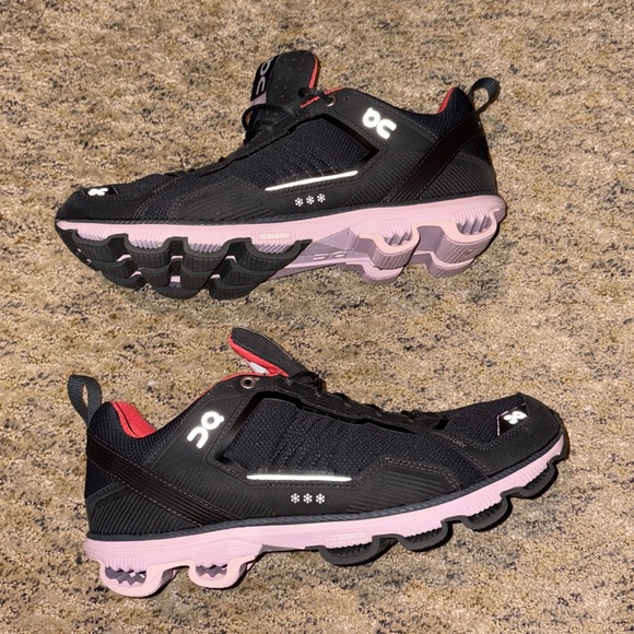 On Running | Shoes | On Running Black And Pink Womens Sneakers | Poshmark